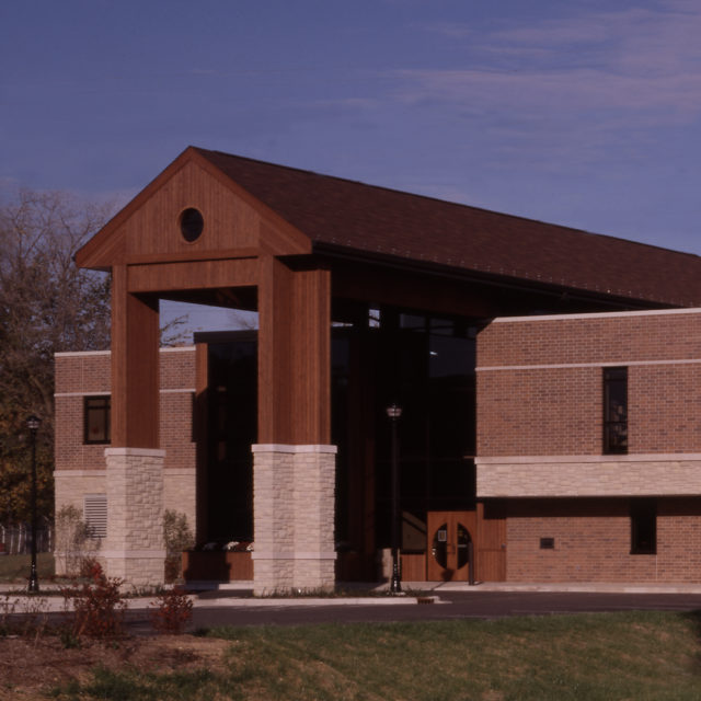 Warrenville Library thumbnail - Newman Architecture